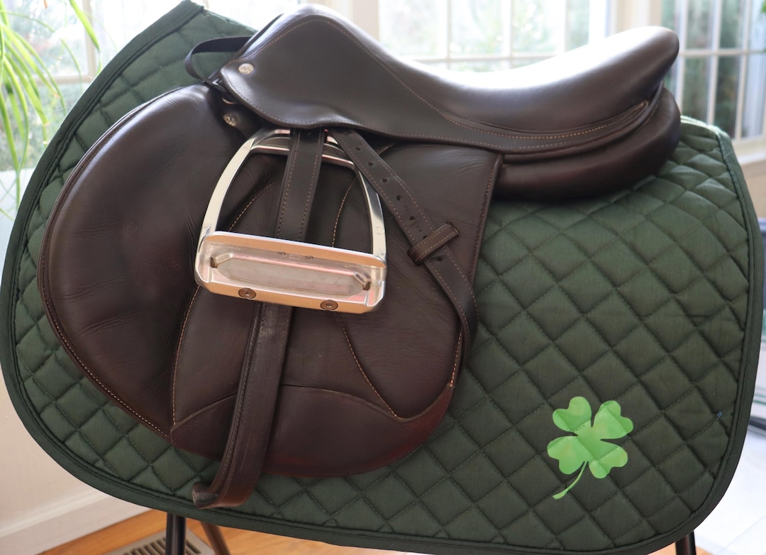 Shamrocks Saddle Pad,four Leaf Clover on Green Saddle Pad,good Luck ...