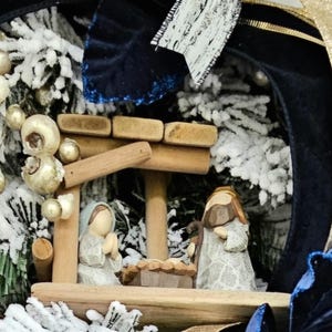 Nativity Christmas Wreath, Christmas Wreath, Nativity Door Decor ...