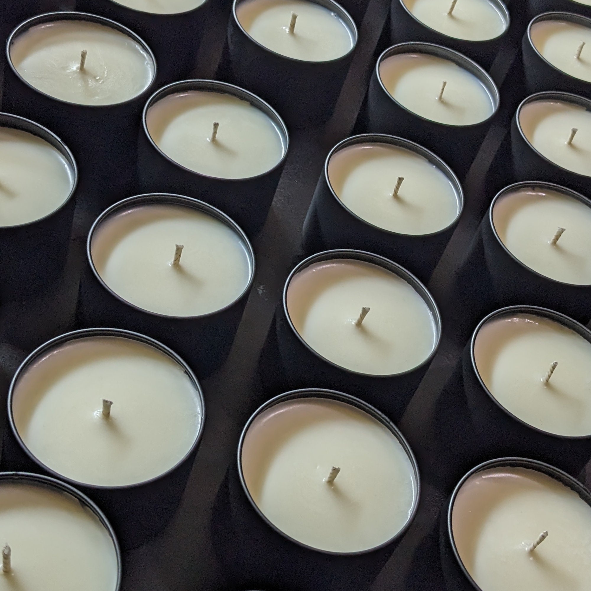 300-pack 4oz Bulk Soy Candles No Labels Wholesale Rebranding Black Tins ...