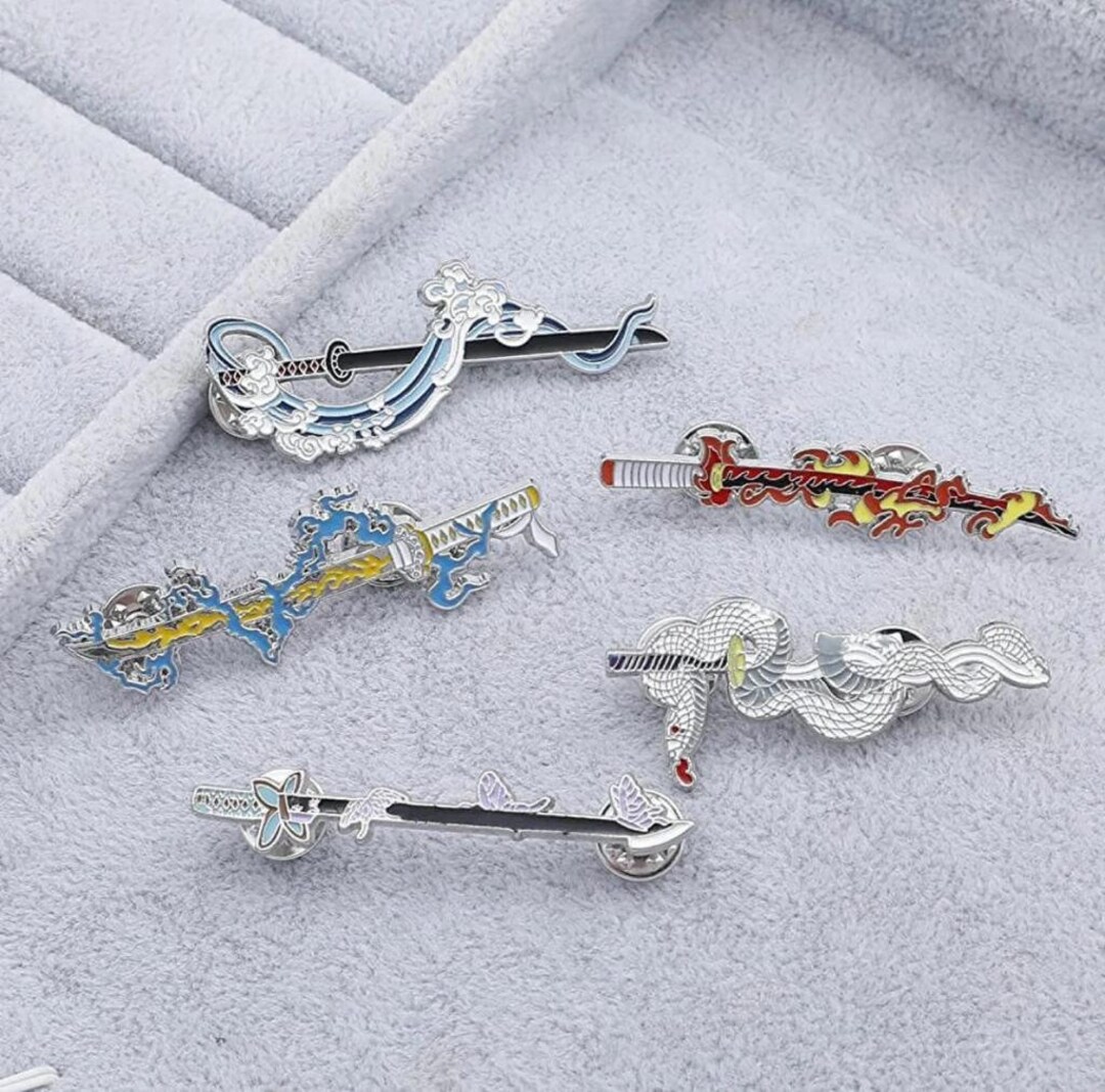 Pin de corbata esmaltado de anime / Pin de solapa con insignia de ...