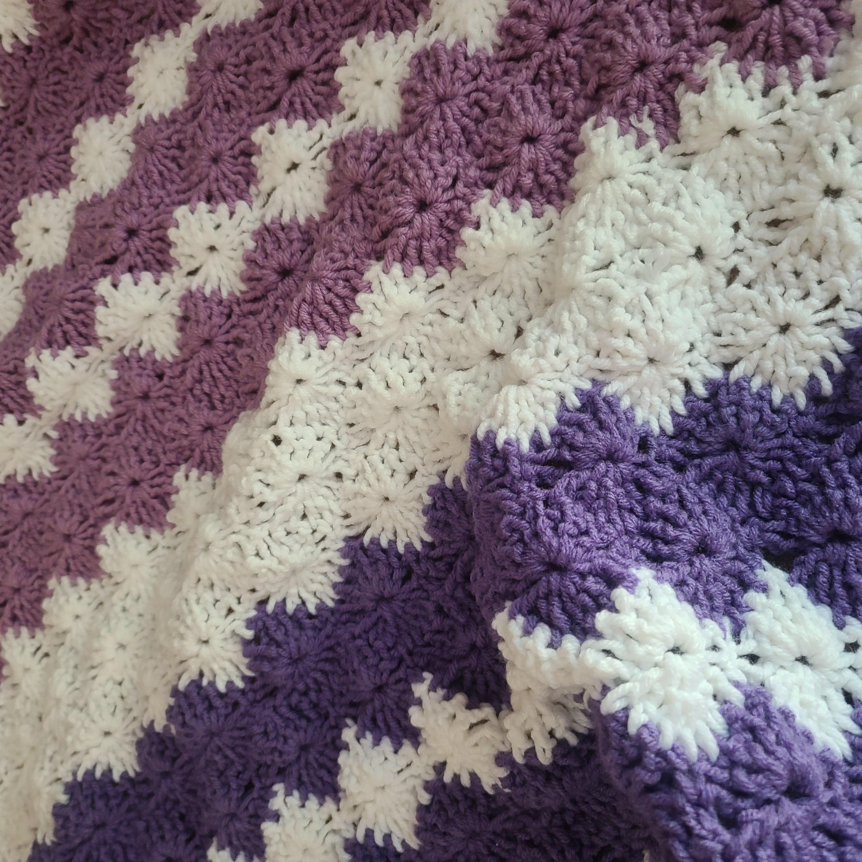 The Annabelle Purple and White Wheel Crochet Blanket - Etsy