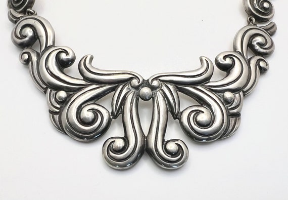 Los Castillo Silver Necklace - Gem