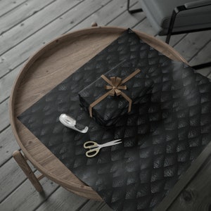 Tairn Wrapping Paper, Dragon Scales Wrapping Paper, Fourth Wing, Iron ...