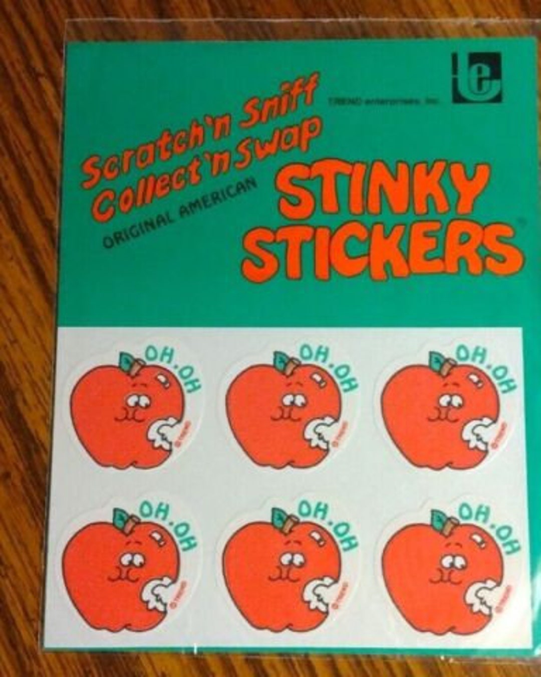 Vintage TREND Stinky Stickers Scratch 'n Sniff juicy Apple Oh Oh NEW ...