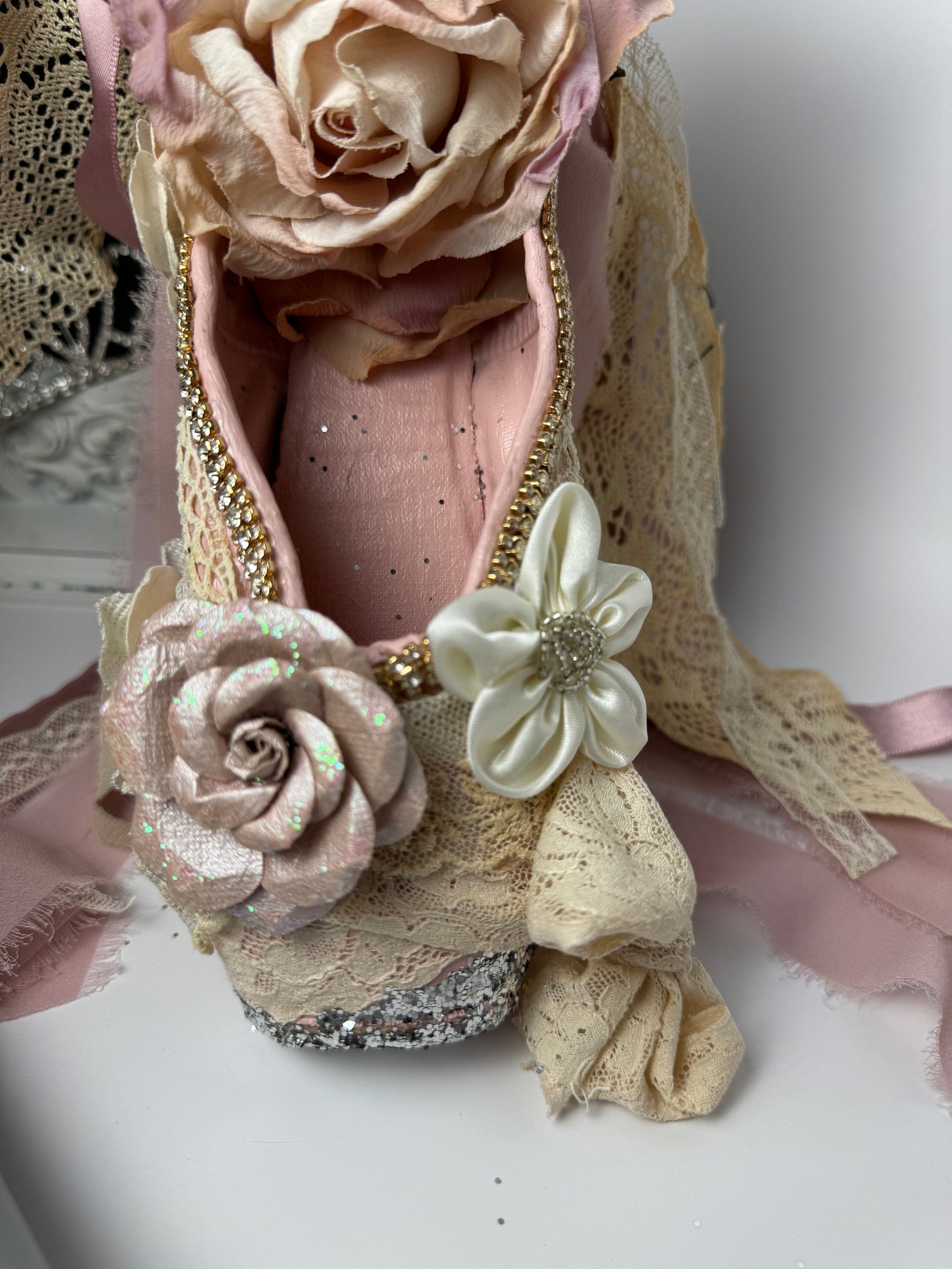 Decorative Pointe Satin Pink Ballet Shoe Roses Ribbon Bows Sparkle ...