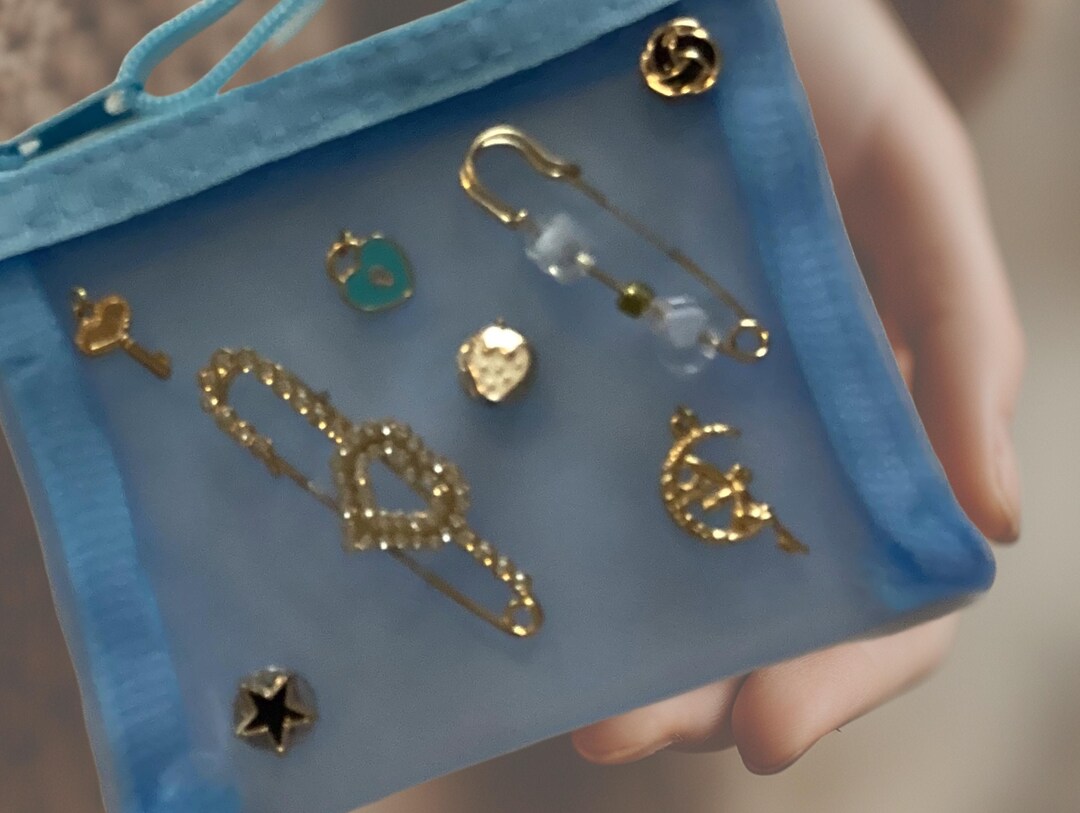 Sky Blue Bling Junk Mesh Pouch - A Stylish Mesh Pouch for Your ...