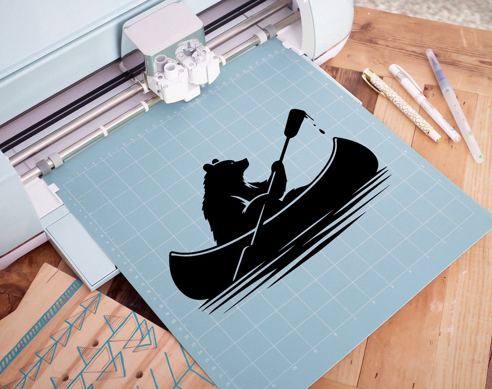 Bear in Canoe Silhouette Cut Files | Bear Canoe Golfer Vector ...