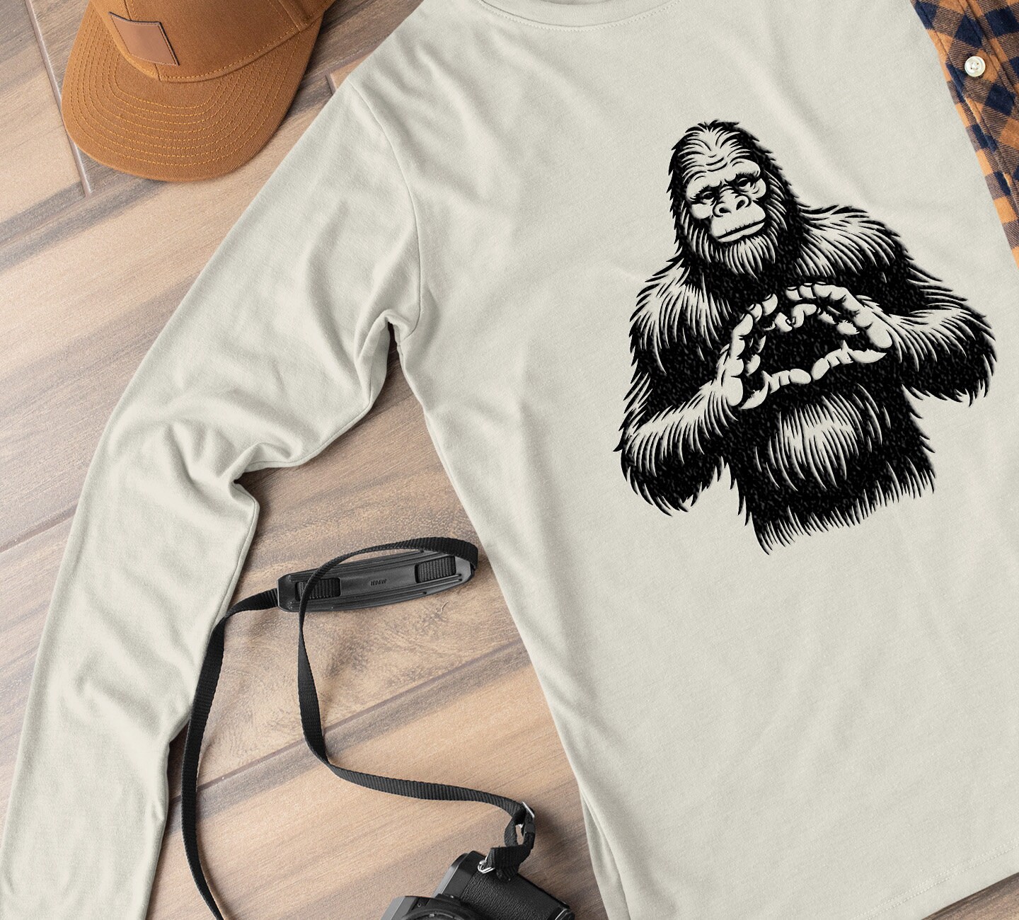 Bigfoot Heart Shape Cut Files | Bigfoot Vector Graphic Silhouette ...