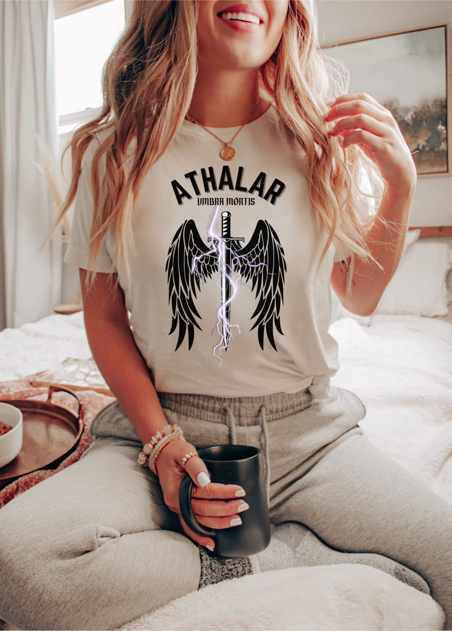 Umbra Mortis Shirt, Hunt Athalar Shirt, Crescent City Merch, SJM Tshirt ...