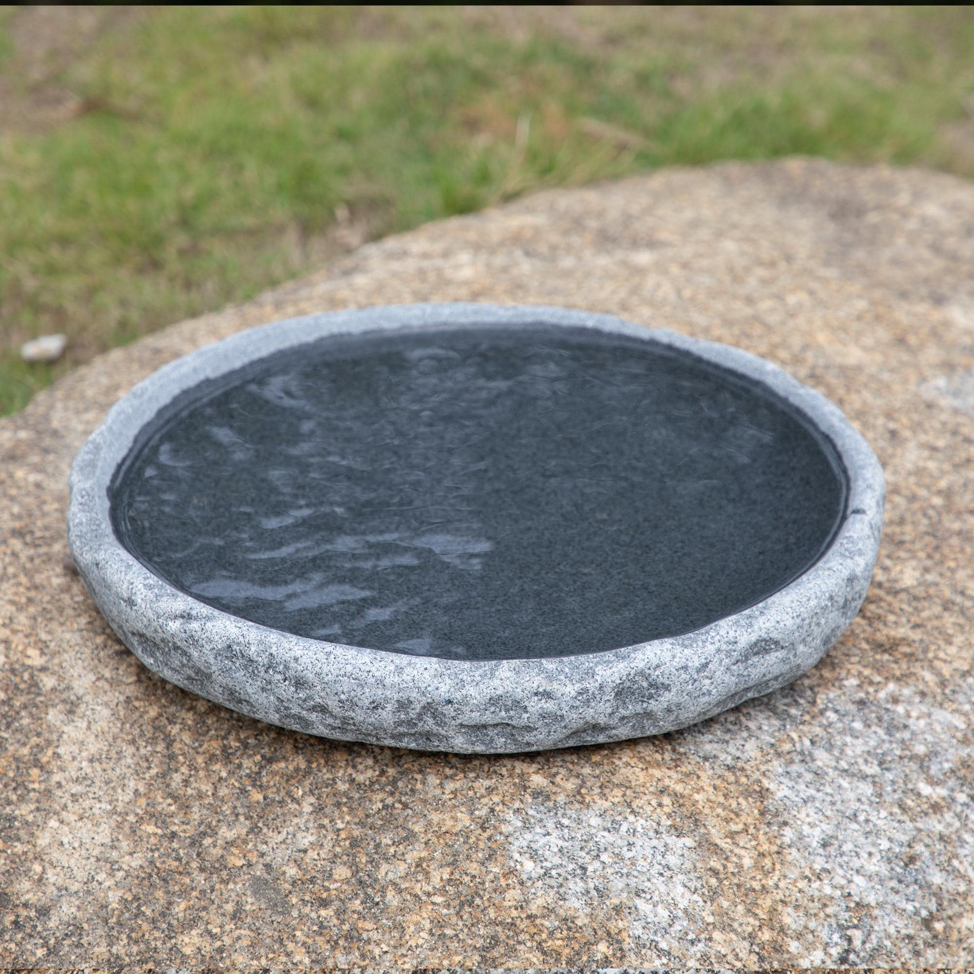 Natural Stone Birdbaths, Birdbaths for Outdoor Gardens, Granite Bird ...