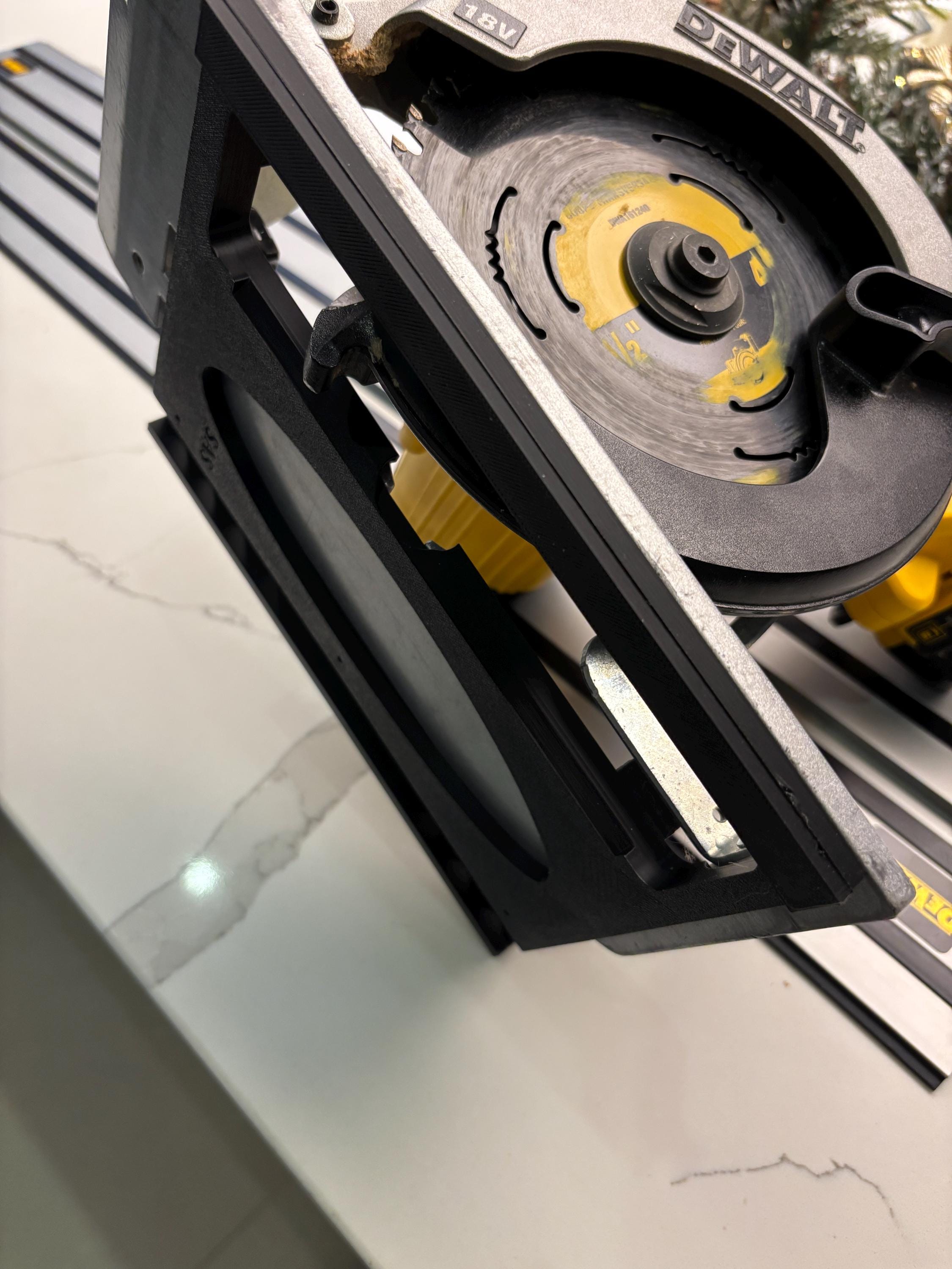 Dewalt DCS391 Adaptor Base / Plate for Circular Saw to Fit Dewalt Guide ...