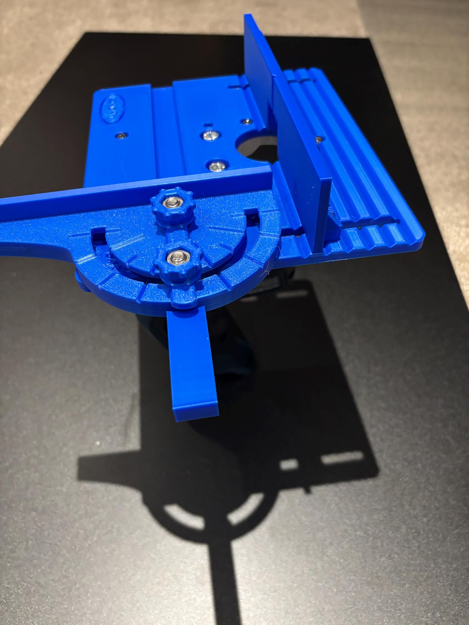 Bosch GKF 12V - 8 Mini Bench Top Router Table Insert With Angle/fence ...