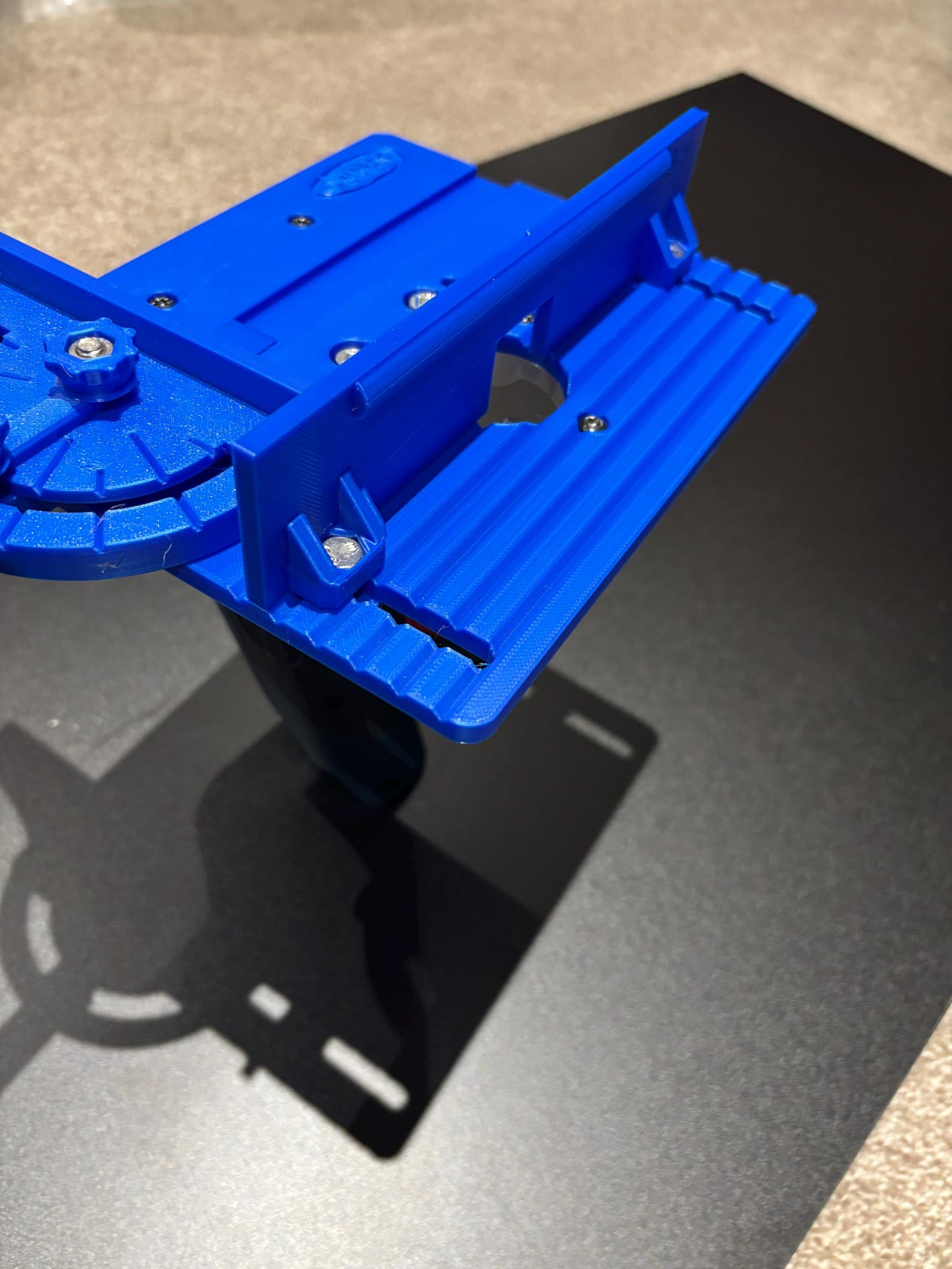 Bosch GKF 12V - 8 Mini Bench Top Router Table Insert With Angle/fence ...