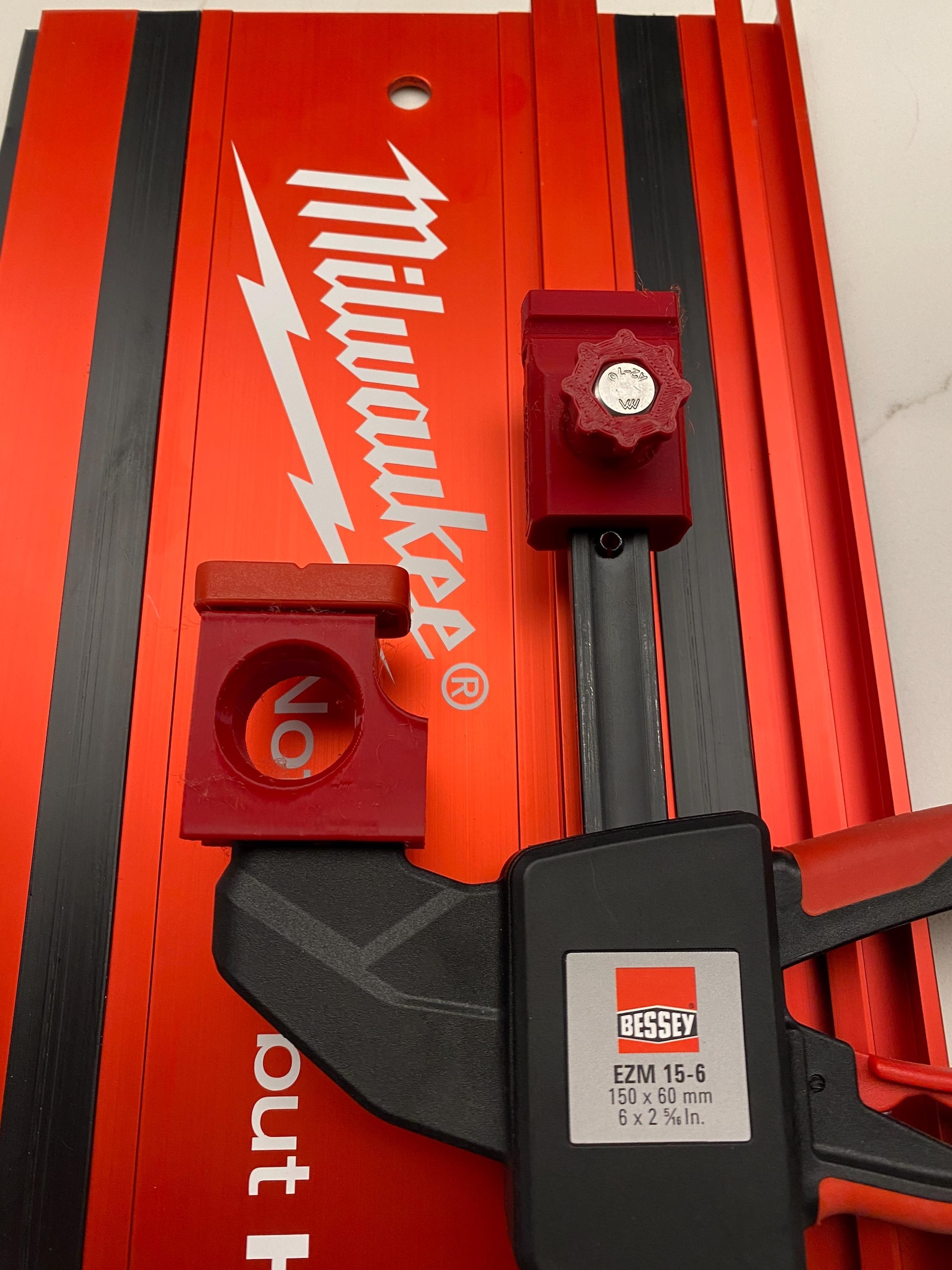 Milwaukee Track Saw FS Guide Rail Clamp Adaptor Feet - to Fit Bessey ...