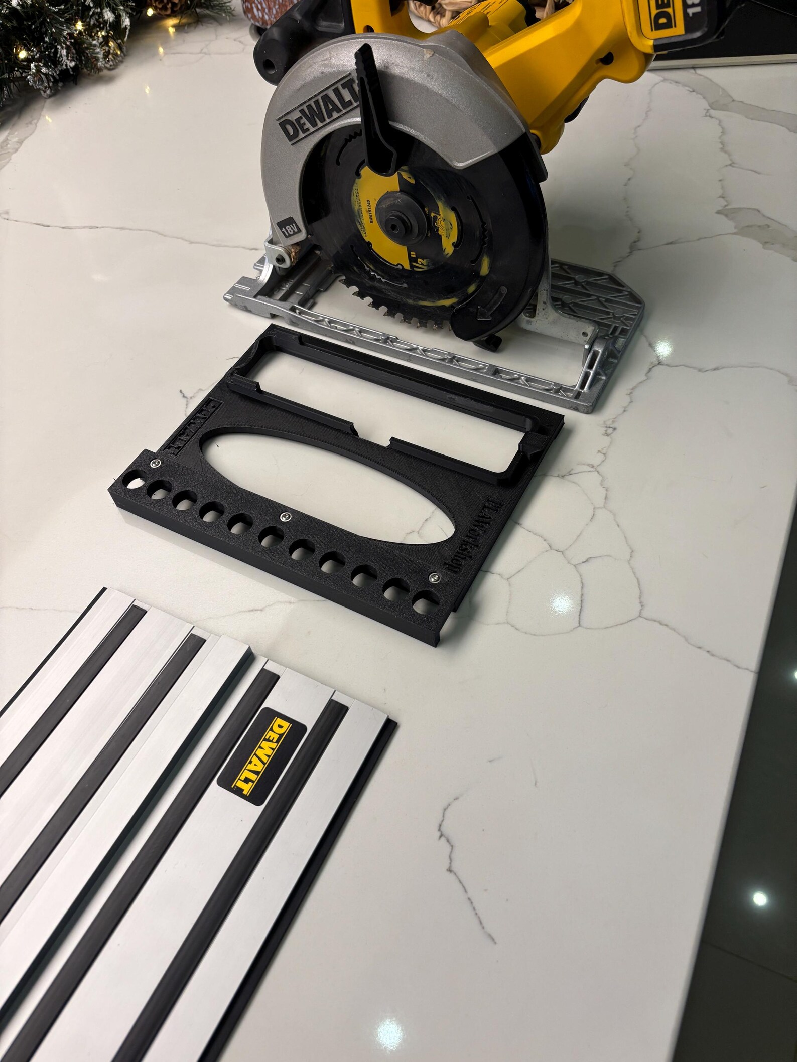 Dewalt DCS391 Adaptor Base / Plate for Circular Saw to Fit Dewalt Guide ...