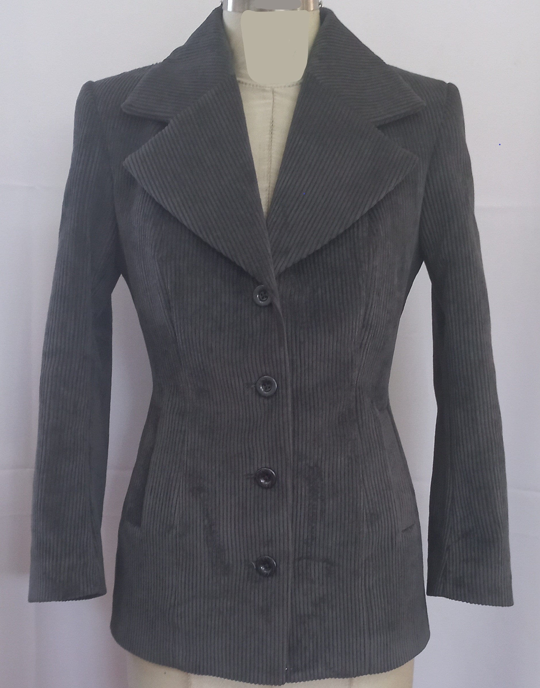 Pattern. Fitted Lined Tailored Jacket With Wide Lapel and Side Welt ...