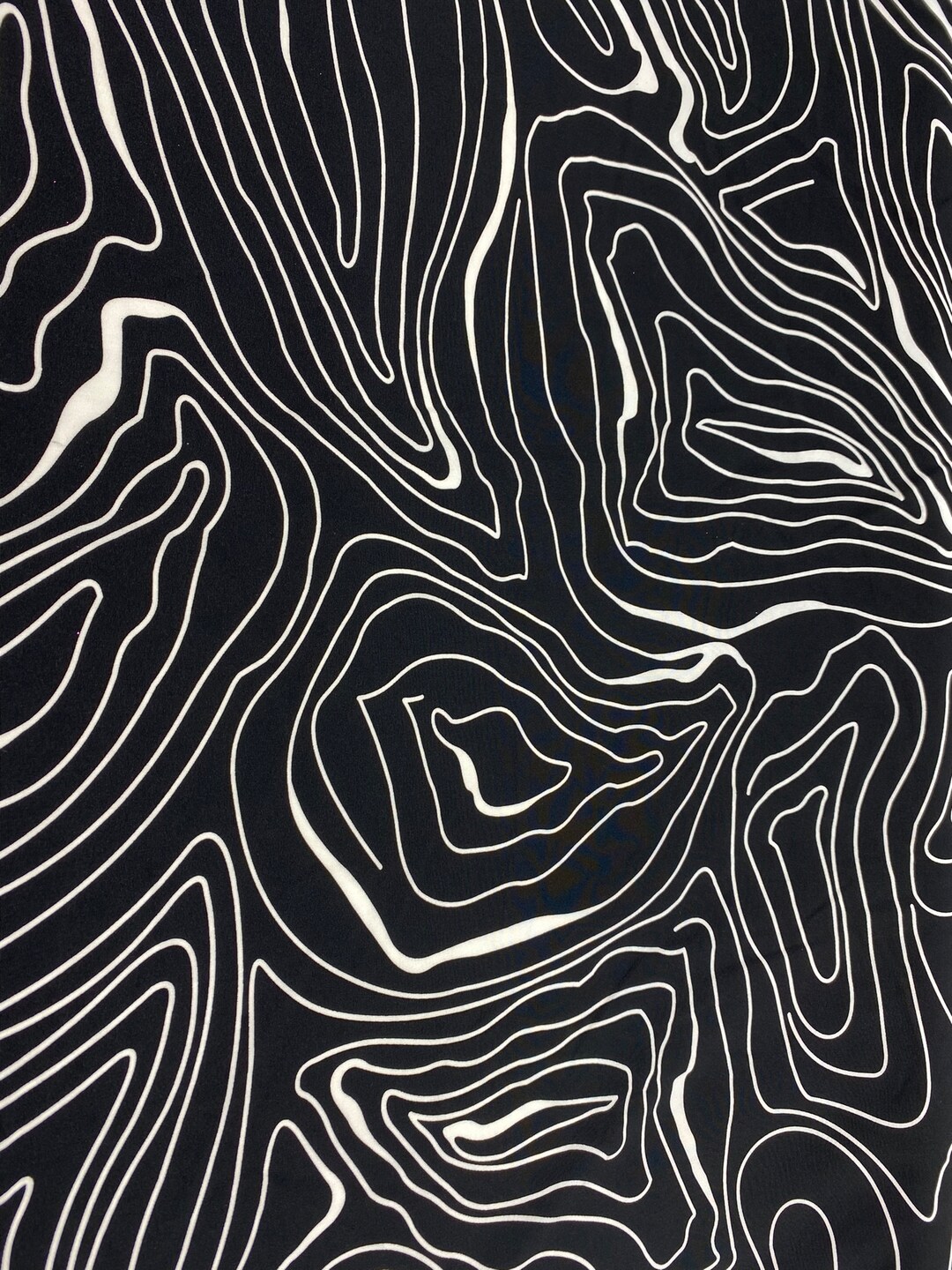 LINES VISCOSE FABRIC: Black and White Curved Lines Dressmaking Fabric ...