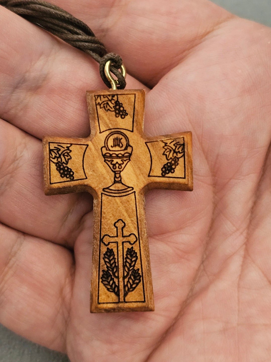 Assisi Olive Wood Cross With Eucharist Brown Necklace - Etsy