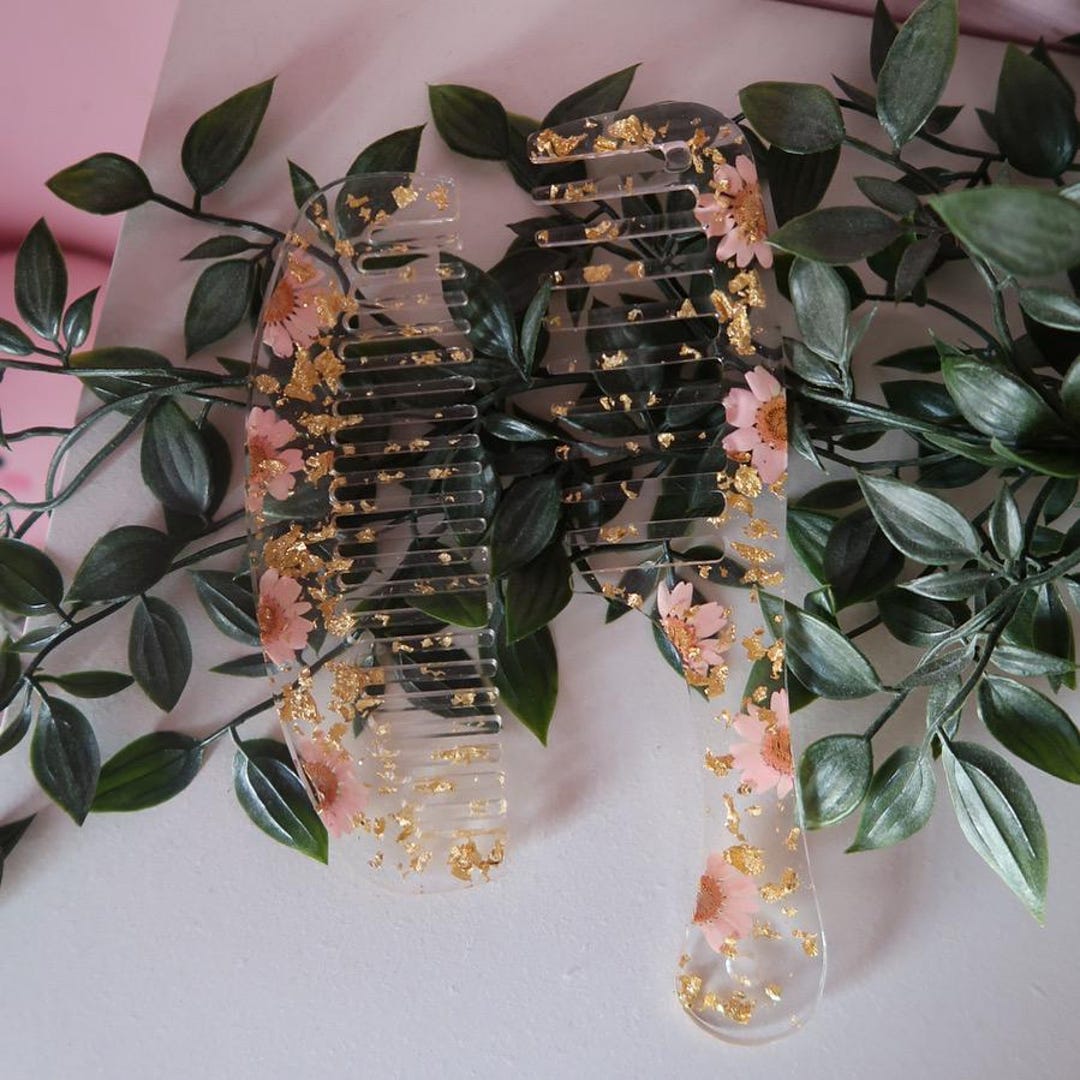 Floral Hair Comb With Gold Flakes, Resin Comb, Flower Girl Gift - Etsy