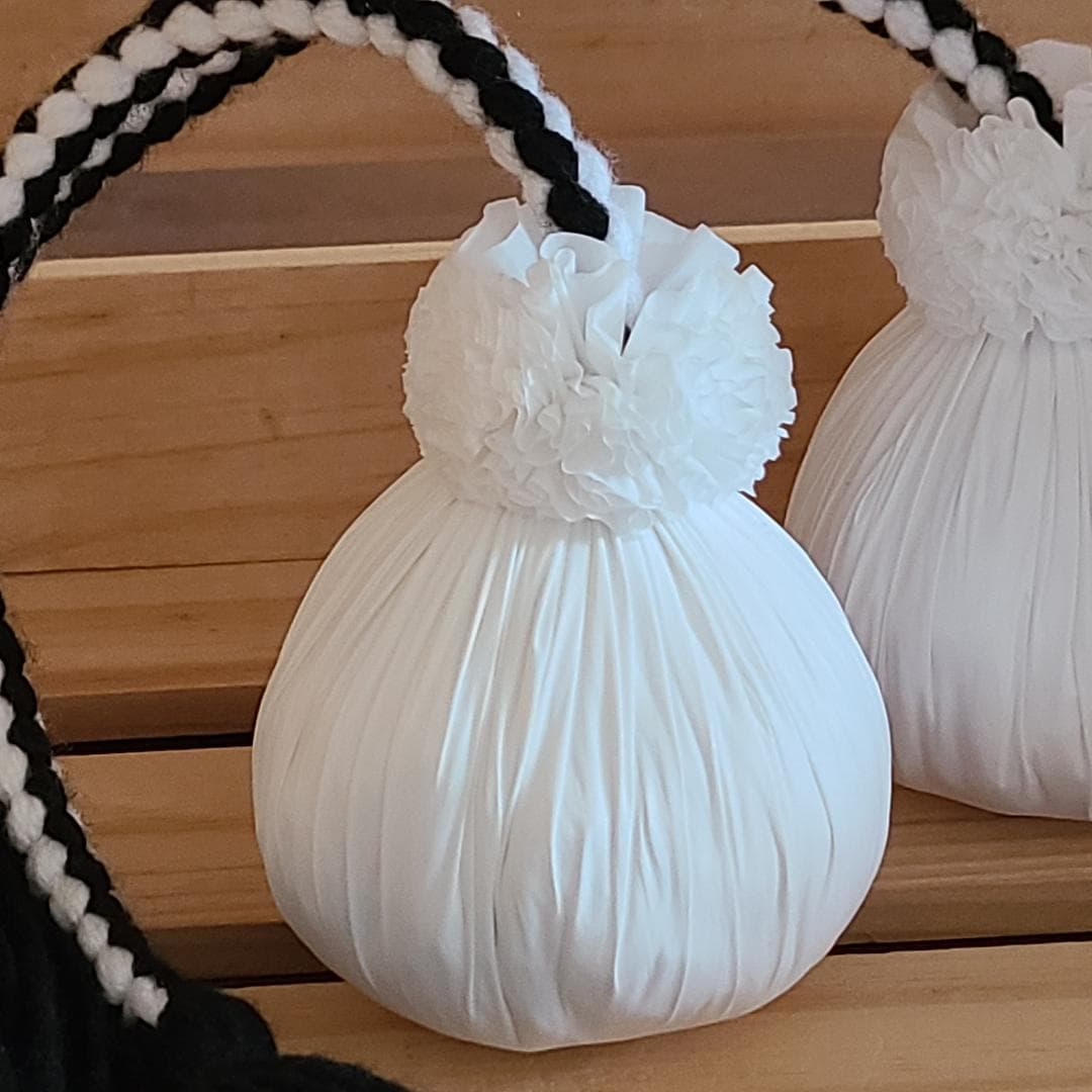 Maori Short Poi Balls White Taura - Etsy