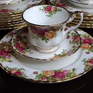 30 PC Gorgeous!!! Royal Albert Old Country Rose Fine Bone China - Etsy