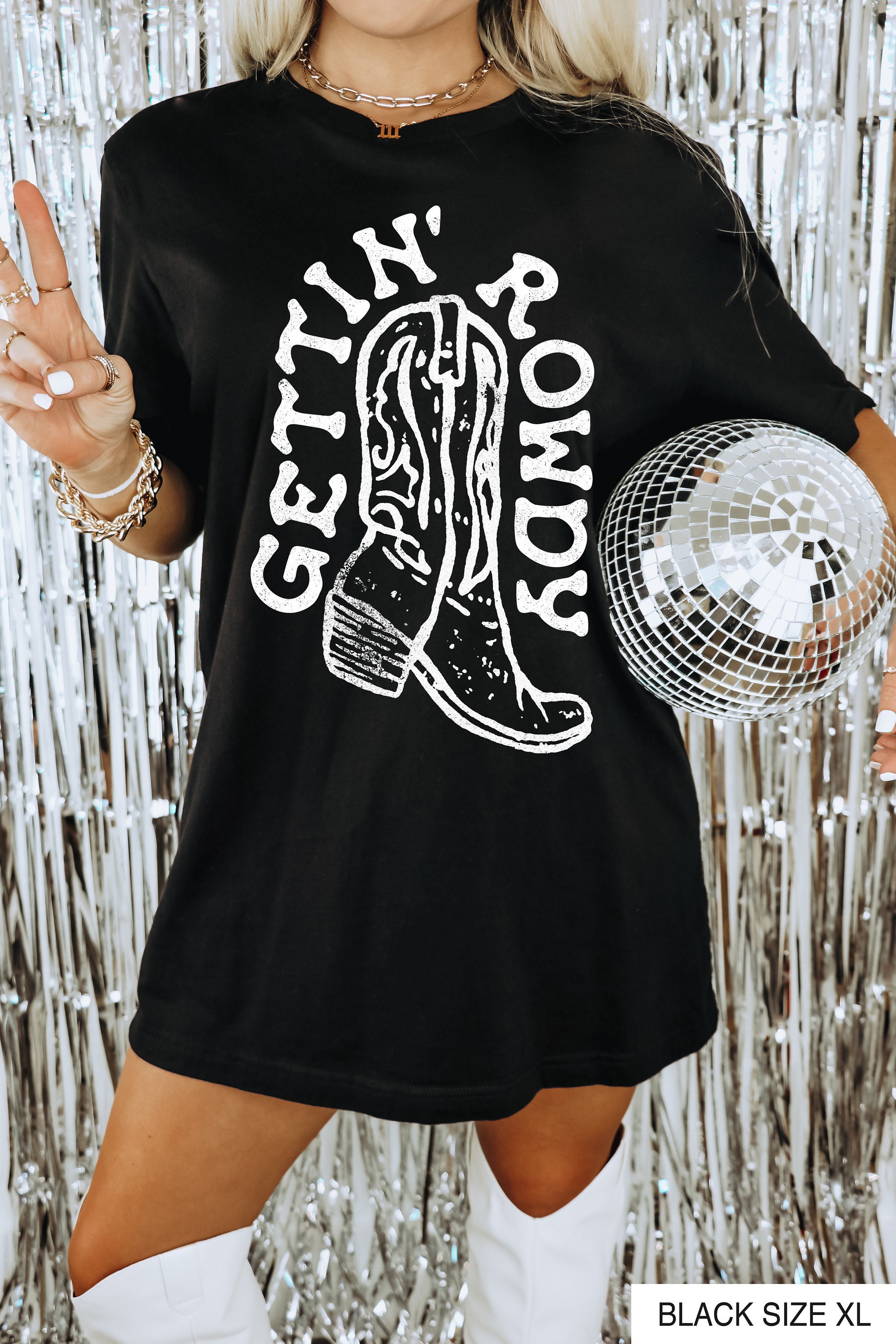 Gettin' Rowdy Pink Cowgirl Boots Camisetas de despedida de soltera ...
