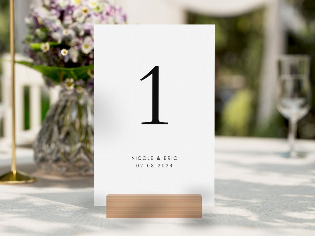 Plantilla de letrero de números de mesa tipográficos y minimalistas ...