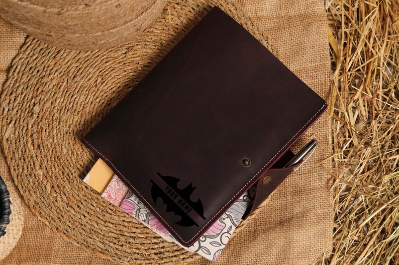 Custom Leather Marvel Gift, Superhero Character Leather Portfolio ...