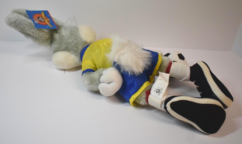 Bugs Bunny Soccer Player Looney Tunes 18” Stuffed Plush With Tag 1998 ...