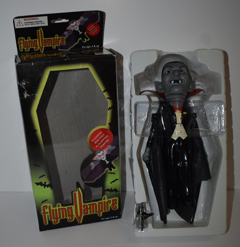Halloween Flying Vampire With Flapping Wings and Light up Eyes by ...