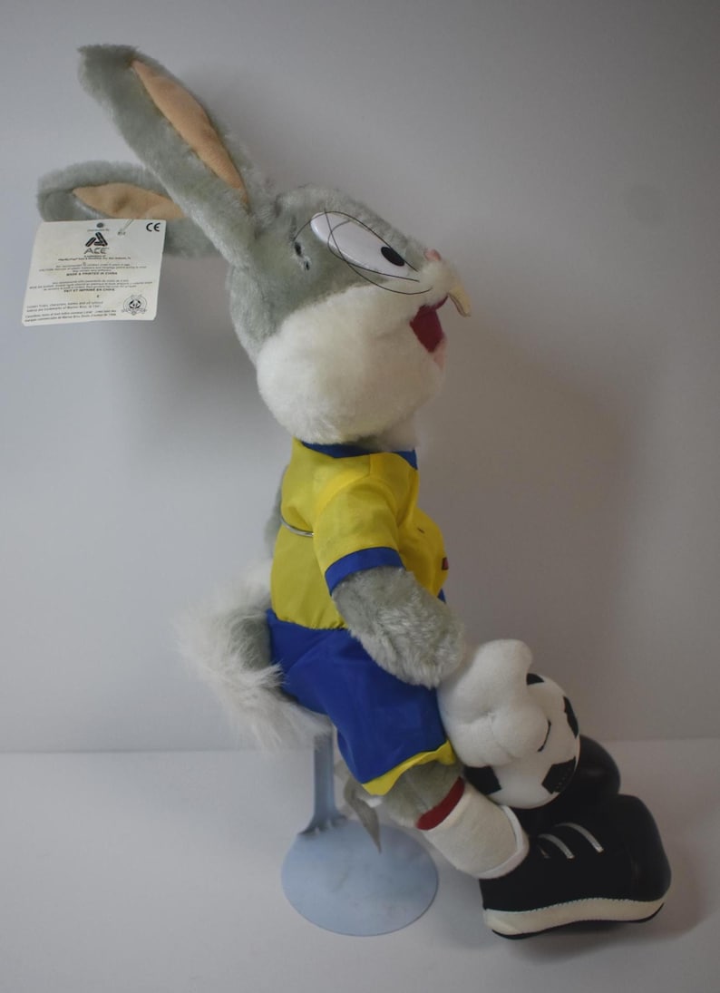 Bugs Bunny Soccer Player Looney Tunes 18” Stuffed Plush With Tag 1998 ...