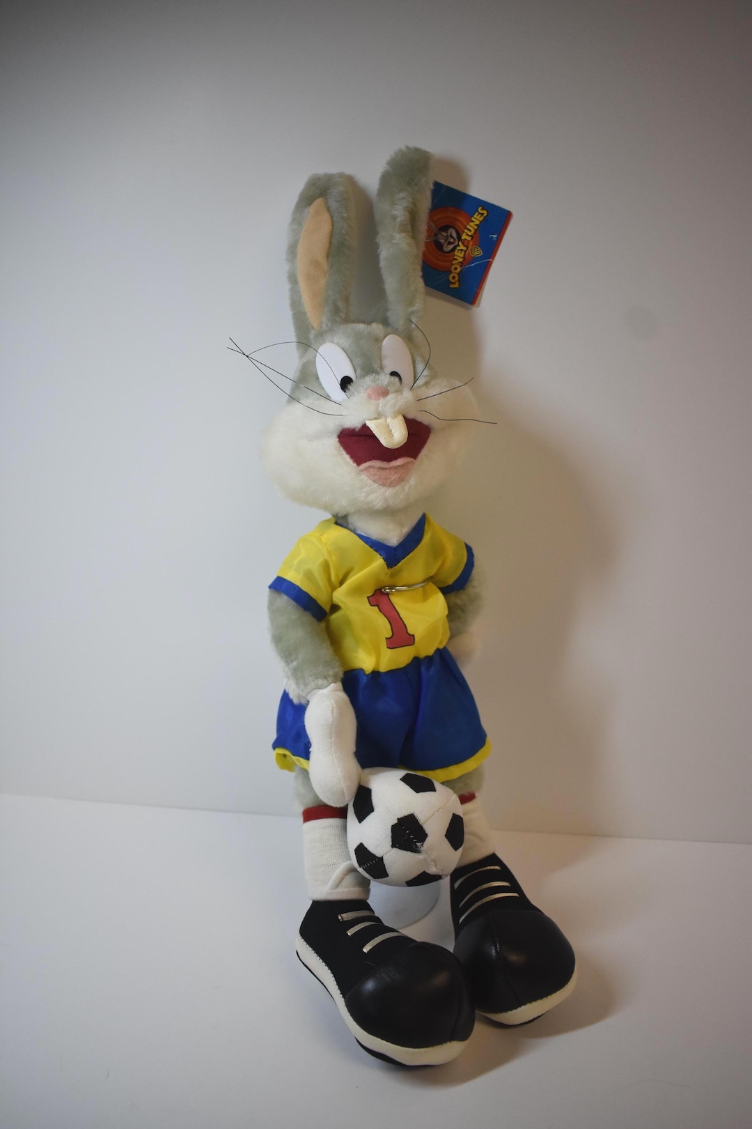 Bugs Bunny Soccer Player Looney Tunes 18” Stuffed Plush With Tag 1998 ...