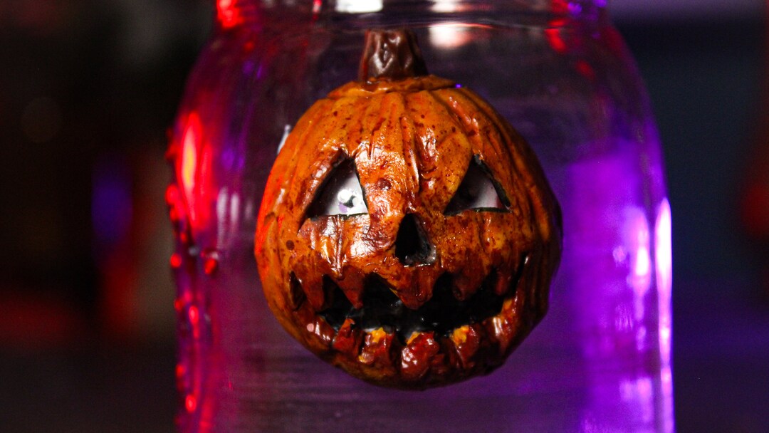 Killer Pumpkin Magnet - Etsy
