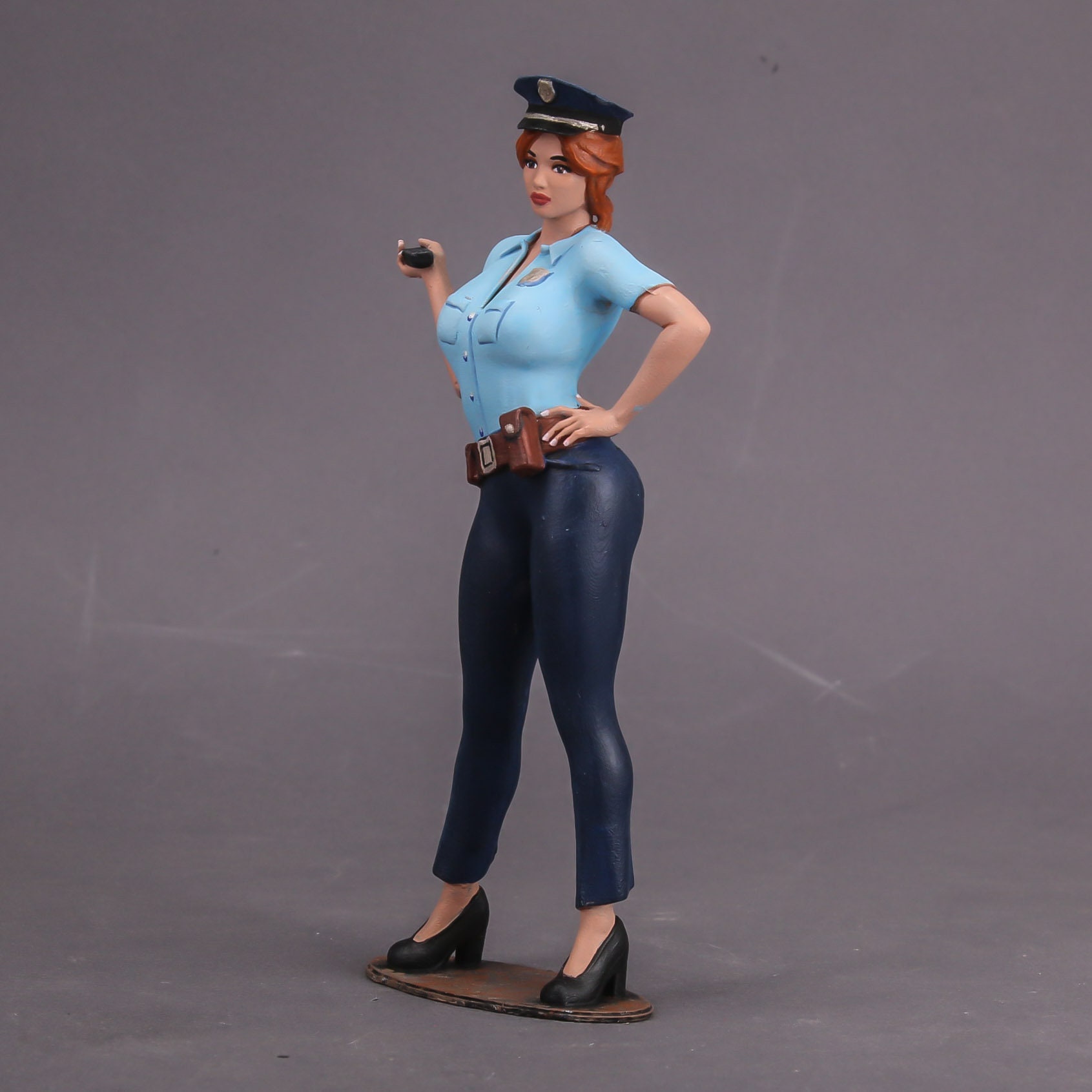 Scale Figure Handpainted / Unpainted Resin Redhead Girl Policewoman in ...