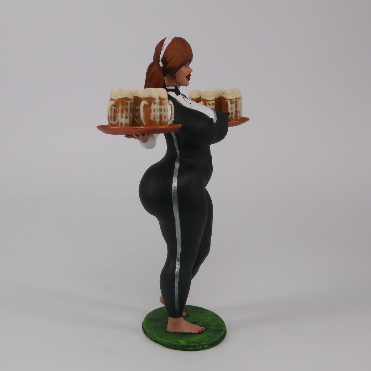 Scale Figure Handpainted / Unpainted Resin Girl Woman Waitress With ...