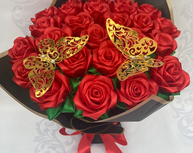 Customizable Ramo Buchon W/ Leaves, Eternal Rose Bouquet, Handmade Fake Flowers Bouquet, Ever ...