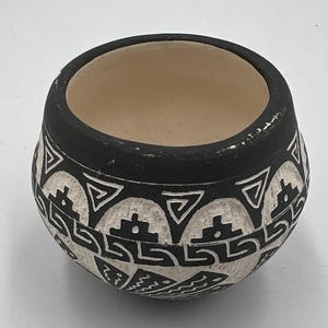 Native American Seed Pot: Vintage Acoma Pottery (signed and Hand ...