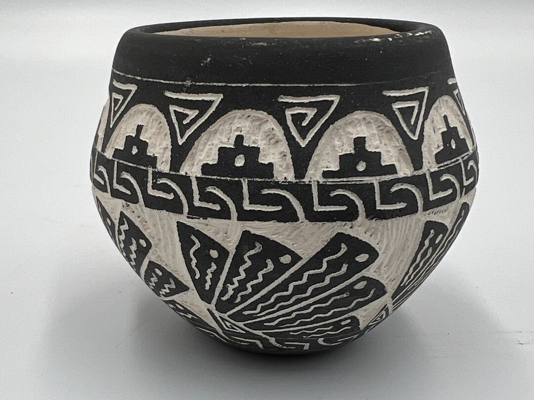 Native American Seed Pot: Vintage Acoma Pottery (signed and Hand ...