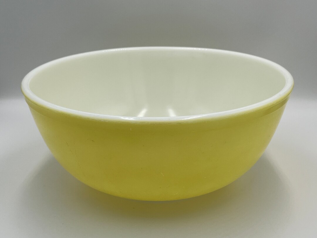 VINTAGE Pyrex 404 4-quart Mixing Bowl Green/yellow - Etsy