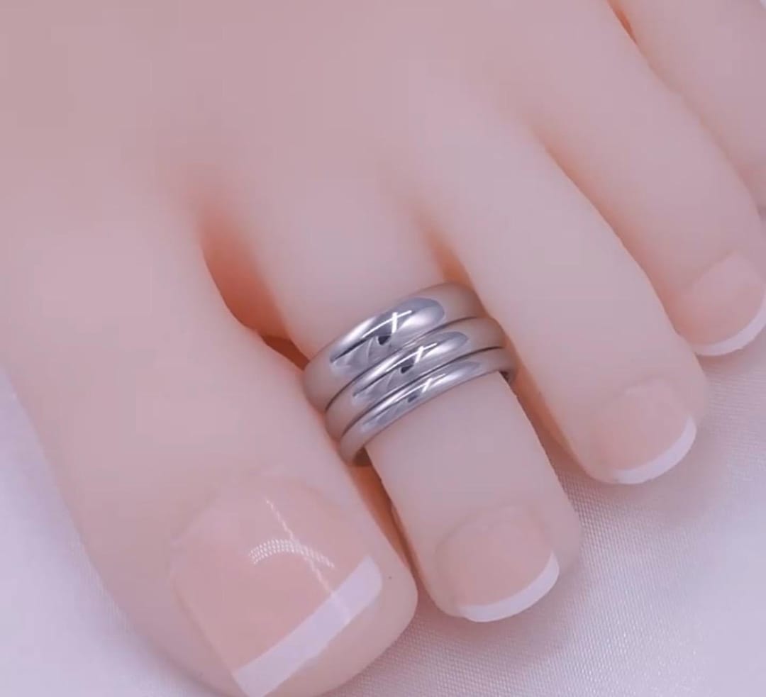 Steel Toe Ring - Etsy
