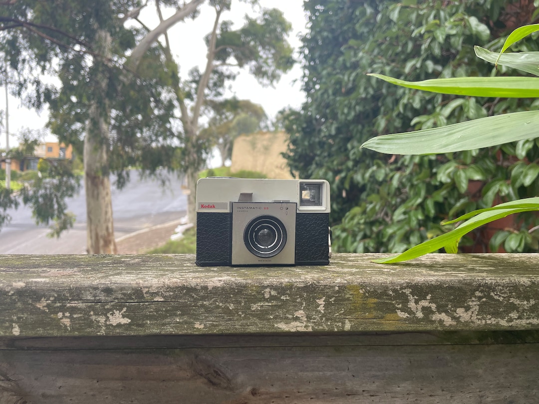 Kodak Instamatic 25X (1966) Vintage 126mm Film Point and Shoot Camera ...