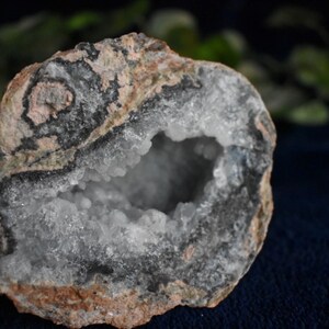 La Choya Trancas Chalcedony Geode With Druzy - Etsy