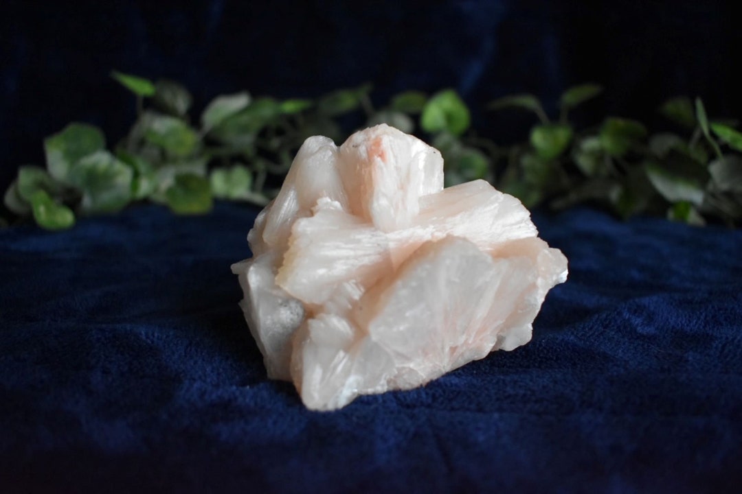 Raw Stilbite Crystal: Heart Chakra Healing Stone (9.125oz) - Etsy