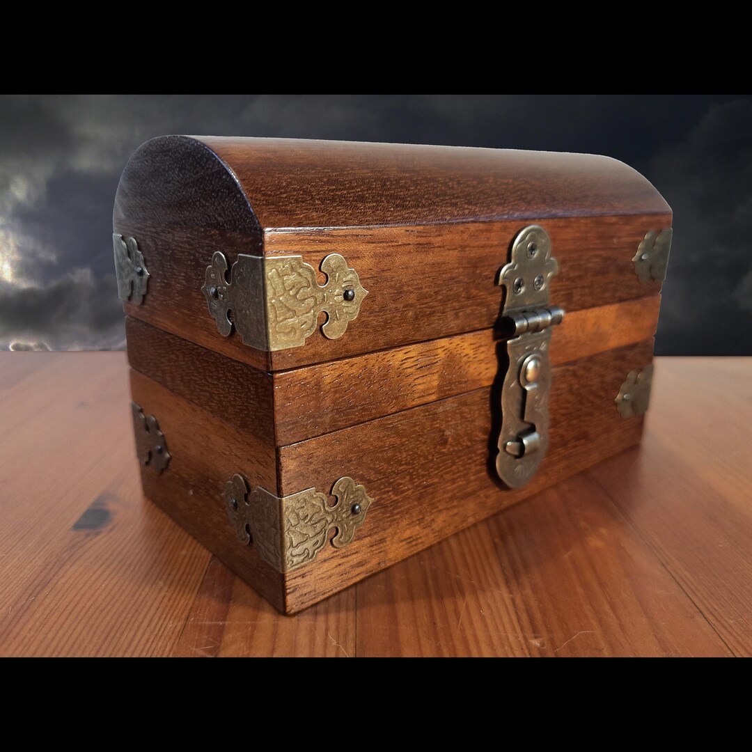 Mahogany Dice Chest With Brass Accents: Velvet Lined TTRPG Storage - Etsy