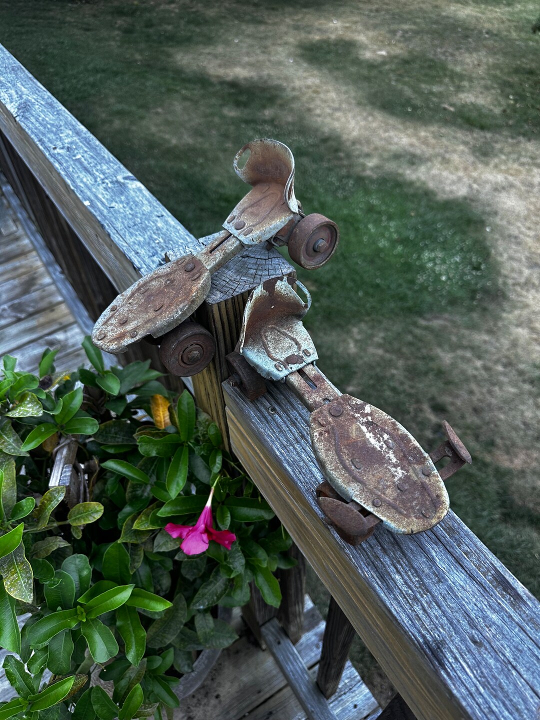 Vintage Rusty Roller Skates Such a Blast From the Past I Love the Rusty ...