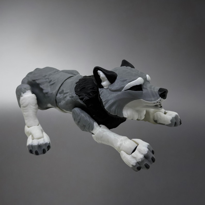 3D Printed Howling Wolf Figurine: Articulated Woodland Sculpture - Etsy
