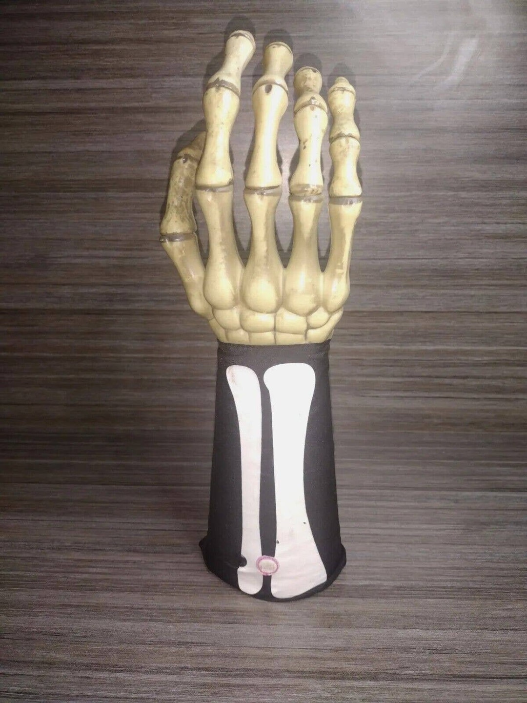 Gemmy Crawling Skeleton Hand Halloween Decor Wednesday Thing T. Thing ...