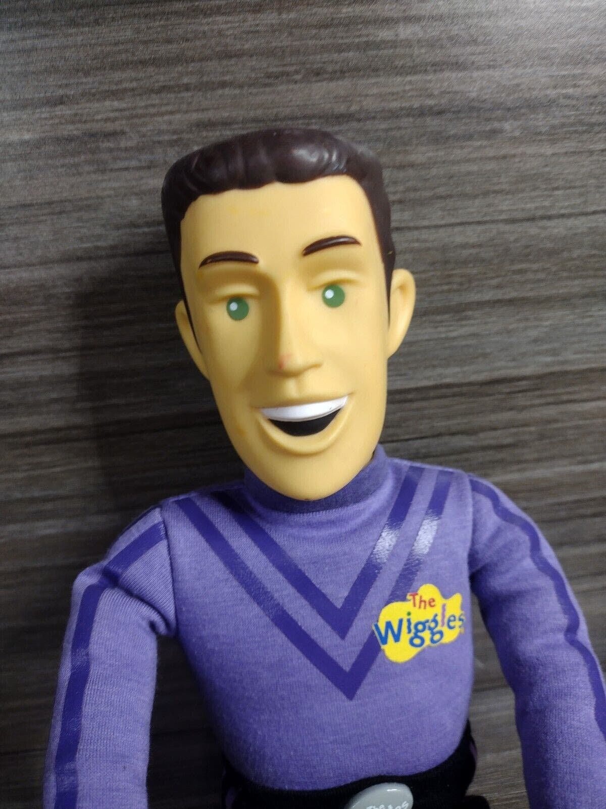 The Wiggles Lachy Squeeze & Play 14 Doll Musical Plush Working 2013 ...