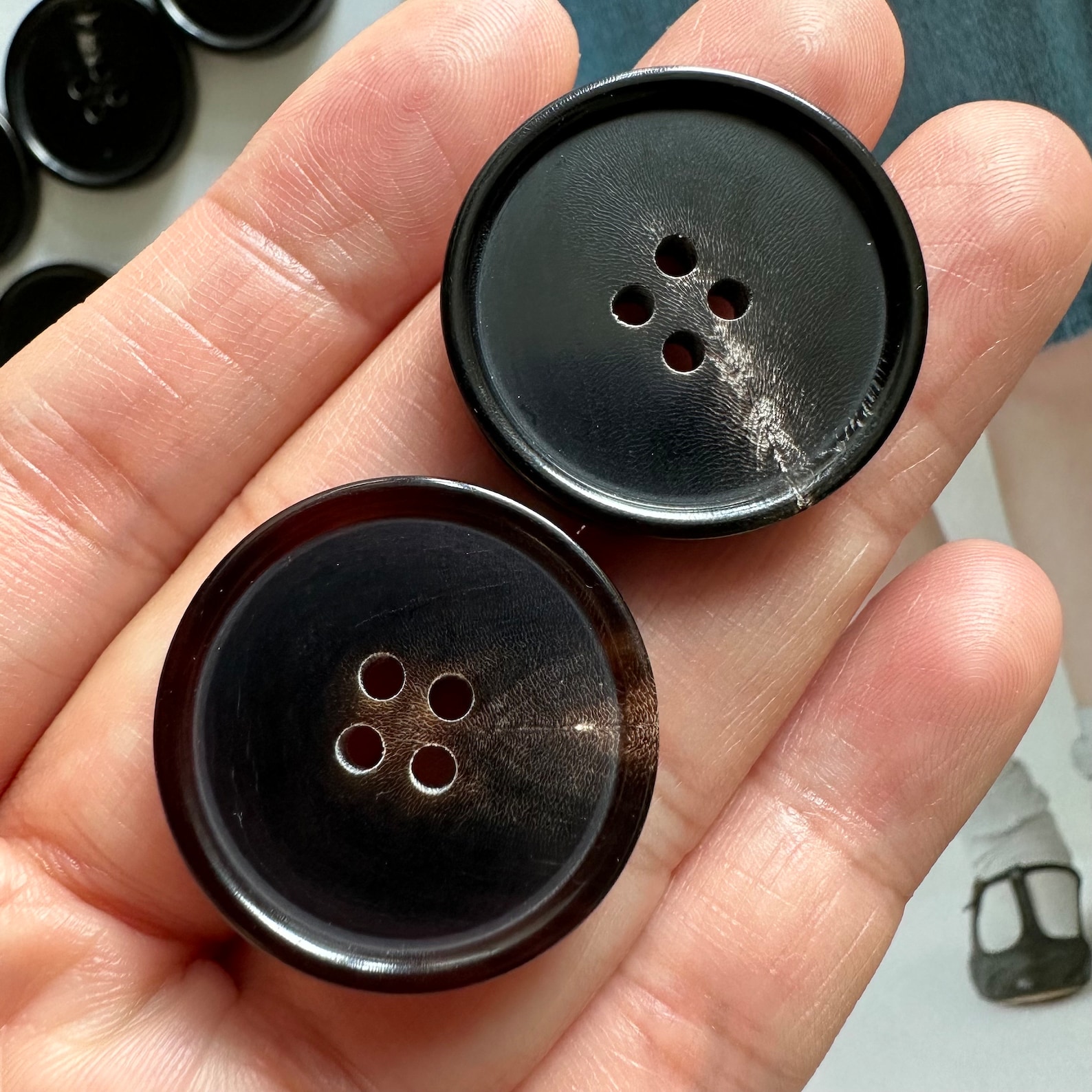 100 Pcs High-quality Black Horn Buttons Four Hole Buttons for Suit ...