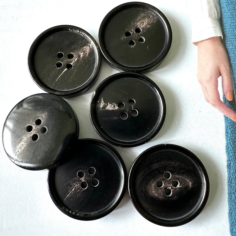 100 Pcs High-quality Black Horn Buttons Four Hole Buttons for Suit ...